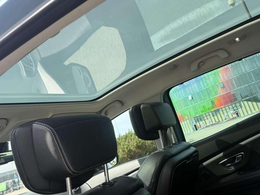 Blue Renault Grand Scenic 2017 in Siauliai, with an engine capacity of 1.46 L and mileage of 257 thousand km for 8050 €, photo 21 on AUTOMOTO.COM.LV