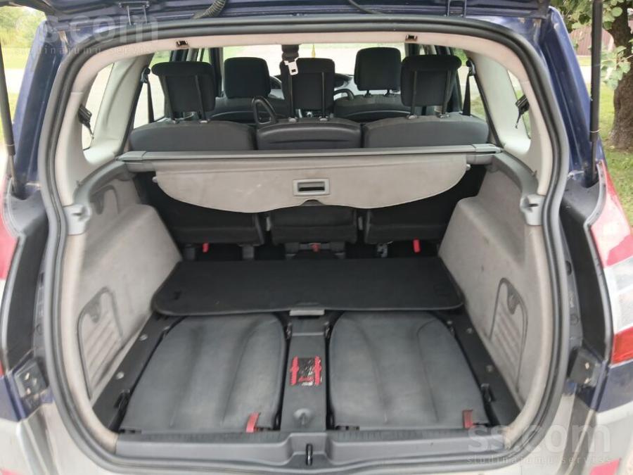 Blue Renault Grand Scenic 2005 in Daugavpils, with an engine capacity of 1.90 L and mileage of 300 thousand km for 1150 €, photo 7 on AUTOMOTO.COM.LV
