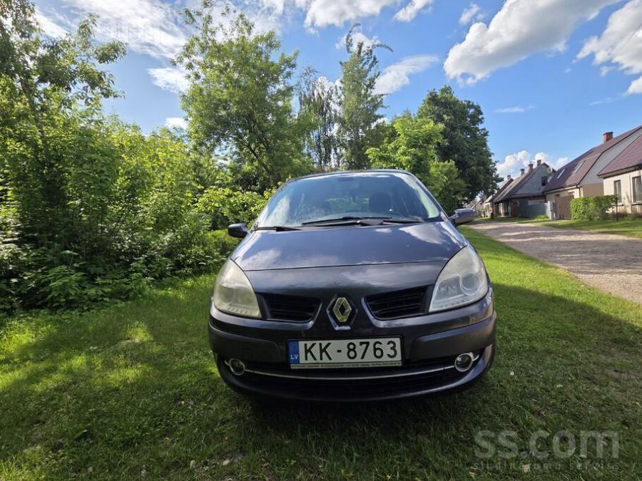 Blue Renault Grand Scenic 2006 in Daugavpils, with an engine capacity of 1.90 L and mileage of 280 thousand km for 1800 €, photo 3 on AUTOMOTO.COM.LV