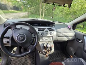 Blue Renault Grand Scenic 2006 in Daugavpils, with an engine capacity of 1.90 L and mileage of 280 thousand km for 1800 €, photo 5 on AUTOMOTO.COM.LV