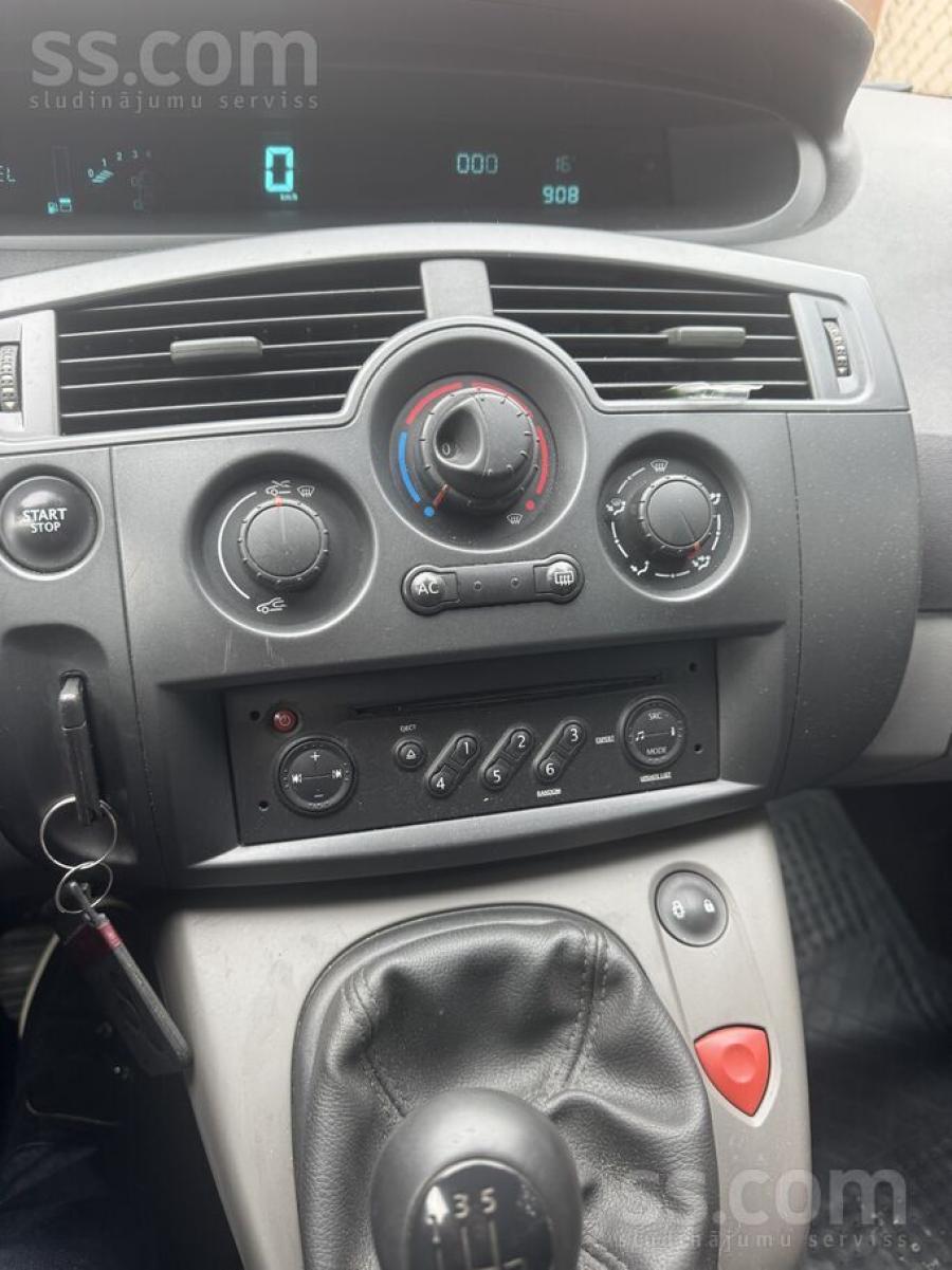 Zils Renault Grand Scenic 2007 Jelgava, ar dzinēja tilpumu 1.90 L un nobraukumu 275 tūkst. km par 1350 €, foto 9 vietnē AUTOMOTO.COM.LV