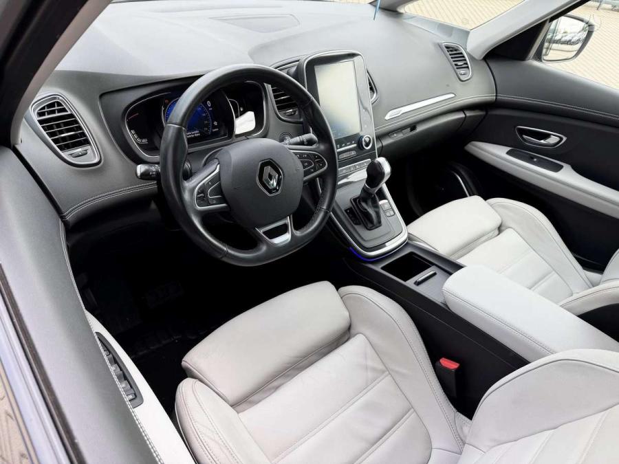 Blue Renault Grand Scenic 2018 in Kaunas, with an engine capacity of 1.60 L and mileage of 166 thousand km for 9900 €, photo 9 on AUTOMOTO.COM.LV