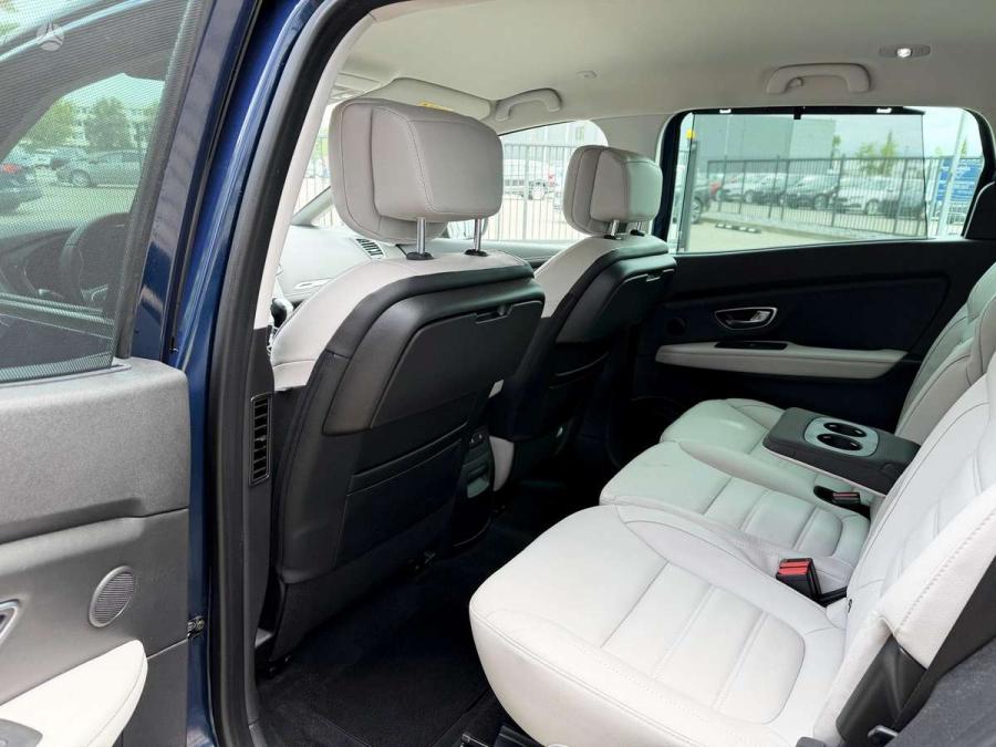 Blue Renault Grand Scenic 2018 in Kaunas, with an engine capacity of 1.60 L and mileage of 166 thousand km for 9900 €, photo 12 on AUTOMOTO.COM.LV