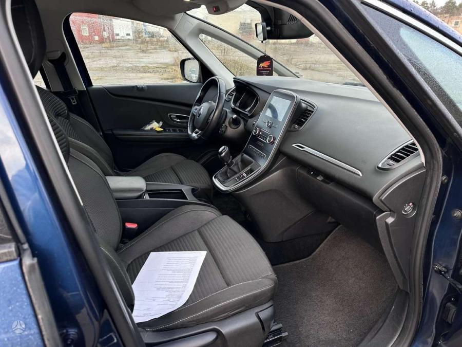 Blue Renault Grand Scenic 2019 in Vilnius, with an engine capacity of 1.60 L and mileage of 274 thousand km for 7000 €, photo 10 on AUTOMOTO.COM.LV