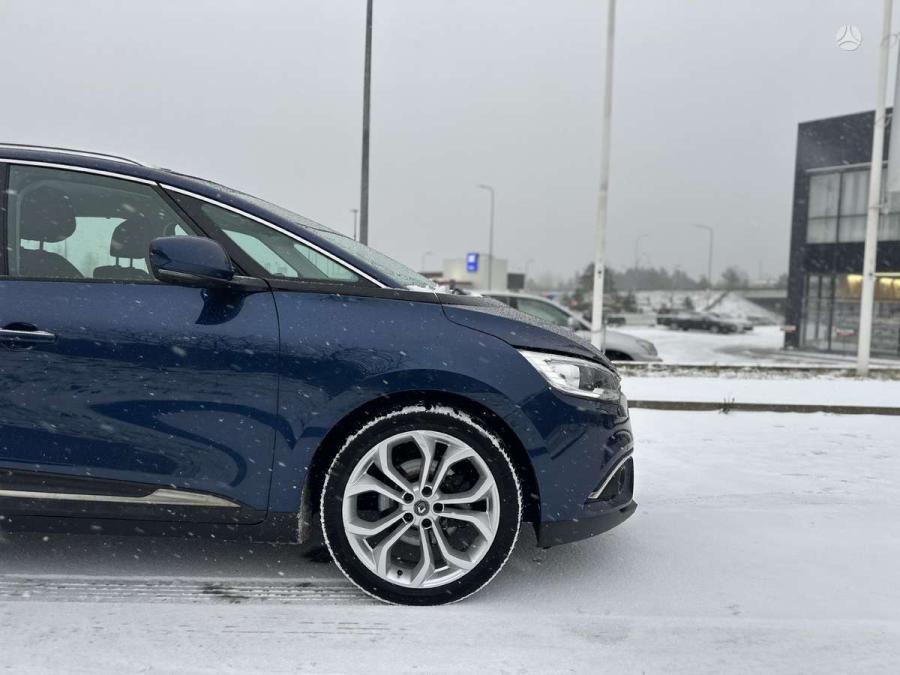 Zils Renault Grand Scenic 2019 Viļņa, ar dzinēja tilpumu 1.75 L un nobraukumu 274 tūkst. km par 7400 €, foto 9 vietnē AUTOMOTO.COM.LV