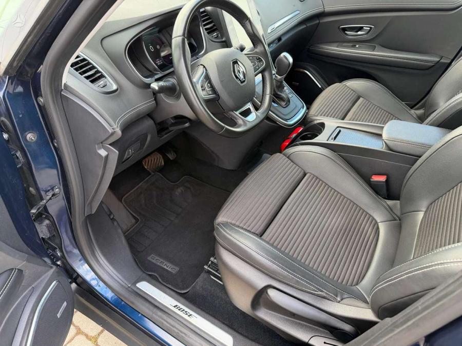 Zils Renault Grand Scenic 2020 Raseiniai, ar dzinēja tilpumu 1.75 L un nobraukumu 142 tūkst. km par 10500 €, foto 10 vietnē AUTOMOTO.COM.LV