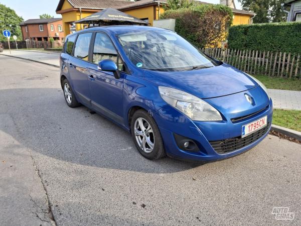 Blue Renault Grand Scenic 2010 in Mazeikiai, with an engine capacity of 1.90 L and mileage of 285 thousand km for 2650 €, photo 1 on AUTOMOTO.COM.LV