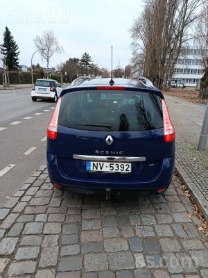 Zils Renault Grand Scenic 2013 Rīga, ar dzinēja tilpumu 1.50 L un nobraukumu 320 tūkst. km par 1500 €, foto 4 vietnē AUTOMOTO.COM.LV