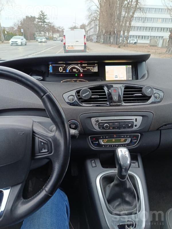 Zils Renault Grand Scenic 2013 Rīga, ar dzinēja tilpumu 1.50 L un nobraukumu 320 tūkst. km par 1500 €, foto 5 vietnē AUTOMOTO.COM.LV