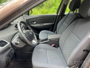 Brown Renault Grand Scenic 2009 in Riga, with an engine capacity of 2.00 L and mileage of 277 thousand km for 2650 €, photo 9 on AUTOMOTO.COM.LV