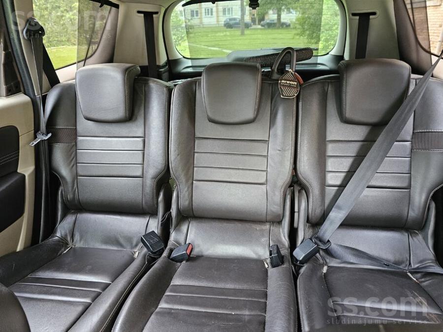 Brūns Renault Grand Scenic 2009 Jelgava, ar dzinēja tilpumu 2.00 L un nobraukumu 265 tūkst. km par 1800 €, foto 8 vietnē AUTOMOTO.COM.LV