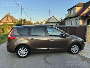 Brūns Renault Grand Scenic 2010 Daugavpils, ar dzinēja tilpumu 1.90 L un nobraukumu 0 tūkst. km par 3650 €, foto 7 vietnē AUTOMOTO.COM.LV
