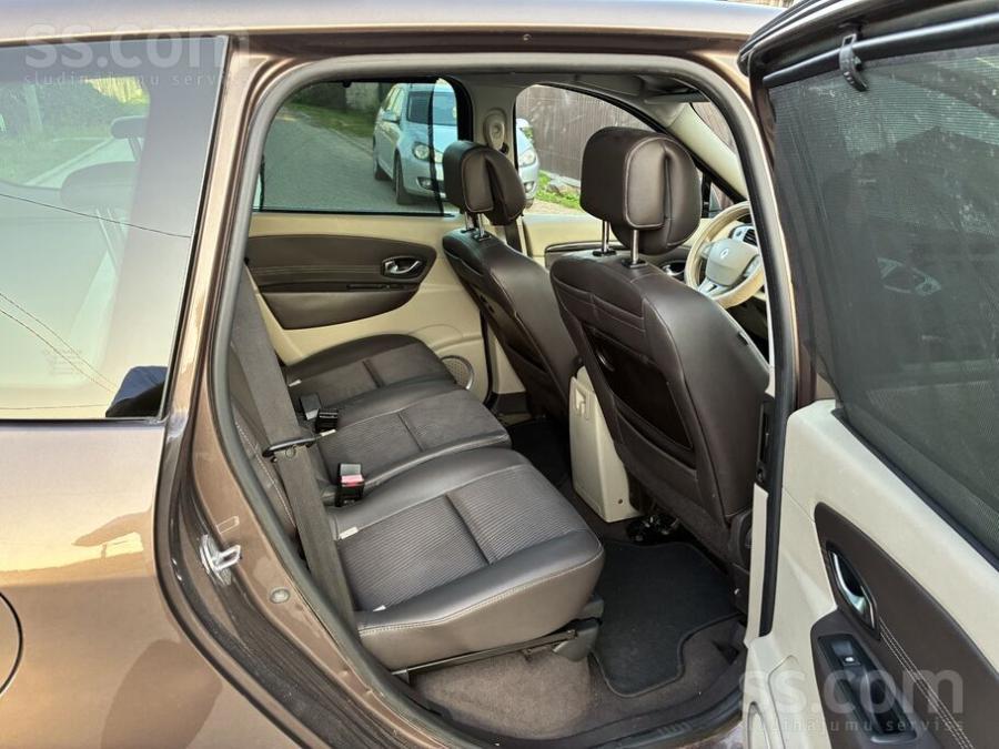 Brūns Renault Grand Scenic 2010 Daugavpils, ar dzinēja tilpumu 1.90 L un nobraukumu 0 tūkst. km par 3650 €, foto 12 vietnē AUTOMOTO.COM.LV