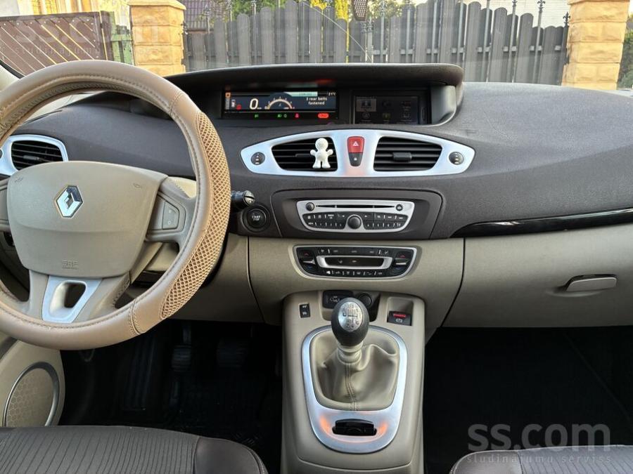 Brūns Renault Grand Scenic 2010 Daugavpils, ar dzinēja tilpumu 1.90 L un nobraukumu 0 tūkst. km par 3650 €, foto 16 vietnē AUTOMOTO.COM.LV