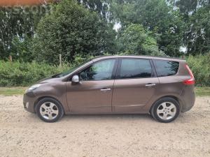 Brown Renault Grand Scenic 2011 in Riga, with an engine capacity of 1.50 L and mileage of 240 thousand km for 4690 €, photo 13 on AUTOMOTO.COM.LV