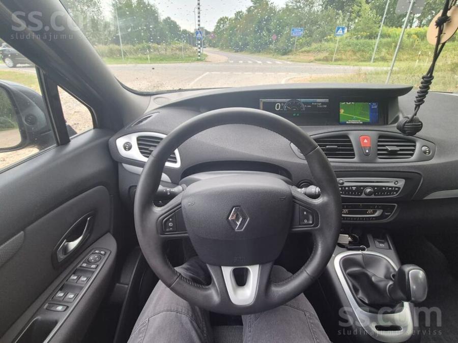 Brown Renault Grand Scenic 2011 in Riga, with an engine capacity of 1.50 L and mileage of 240 thousand km for 4690 €, photo 18 on AUTOMOTO.COM.LV