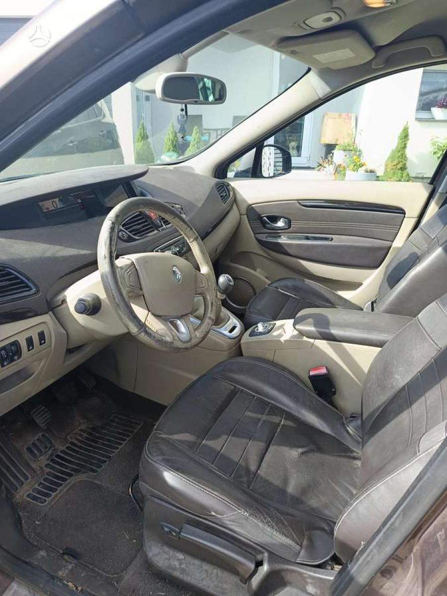 Brūns Renault Grand Scenic 2011 Kauņa, ar dzinēja tilpumu 1.46 L un nobraukumu 328 tūkst. km par 1000 €, foto 4 vietnē AUTOMOTO.COM.LV
