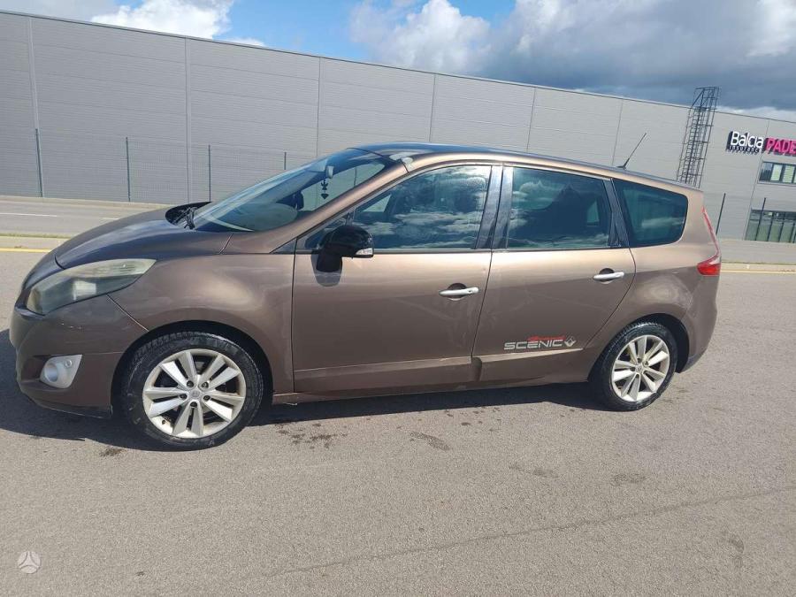 Brūns Renault Grand Scenic 2011 Kauņa, ar dzinēja tilpumu 1.46 L un nobraukumu 328 tūkst. km par 1000 €, foto 8 vietnē AUTOMOTO.COM.LV