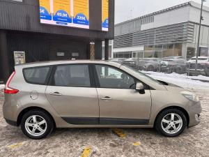 Brown Renault Grand Scenic 2012 in Siauliai, with an engine capacity of 1.46 L and mileage of 226 thousand km for 4450 €, photo 5 on AUTOMOTO.COM.LV