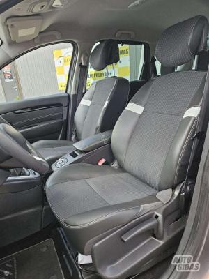 Brown Renault Grand Scenic 2012 in Siauliai, with an engine capacity of 1.60 L and mileage of 296 thousand km for 4750 €, photo 19 on AUTOMOTO.COM.LV