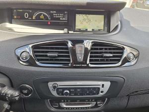 Brūns Renault Grand Scenic 2012 Šauļi, ar dzinēja tilpumu 1.60 L un nobraukumu 296 tūkst. km par 4450 €, foto 21 vietnē AUTOMOTO.COM.LV