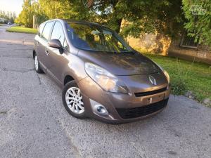 Brown Renault Grand Scenic 2012 in Panevezys, with an engine capacity of 1.50 L and mileage of 227 thousand km for 3200 €, photo 5 on AUTOMOTO.COM.LV