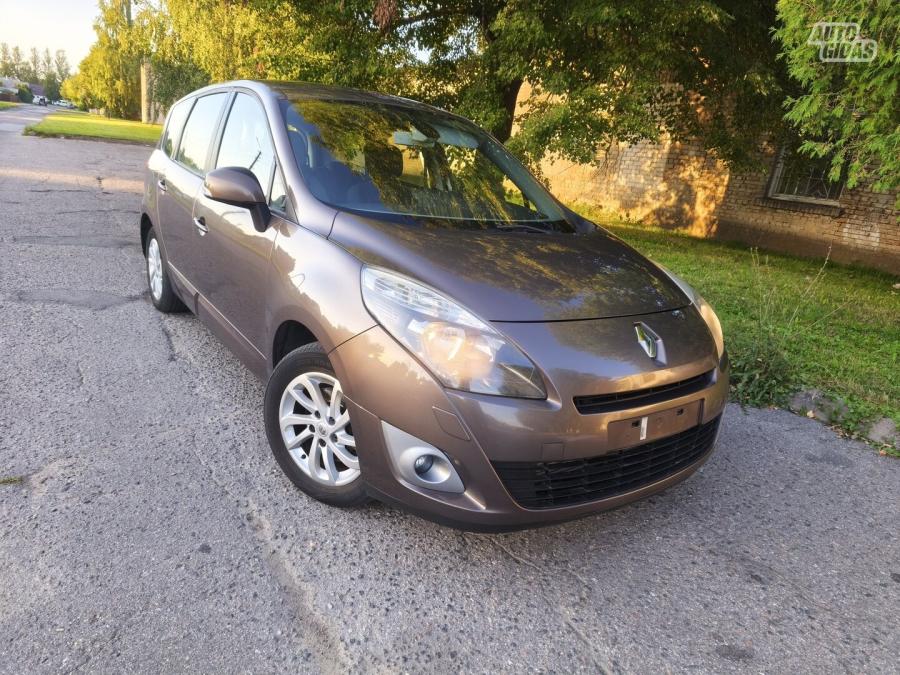 Brown Renault Grand Scenic 2012 in Panevezys, with an engine capacity of 1.50 L and mileage of 227 thousand km for 3200 €, photo 5 on AUTOMOTO.COM.LV