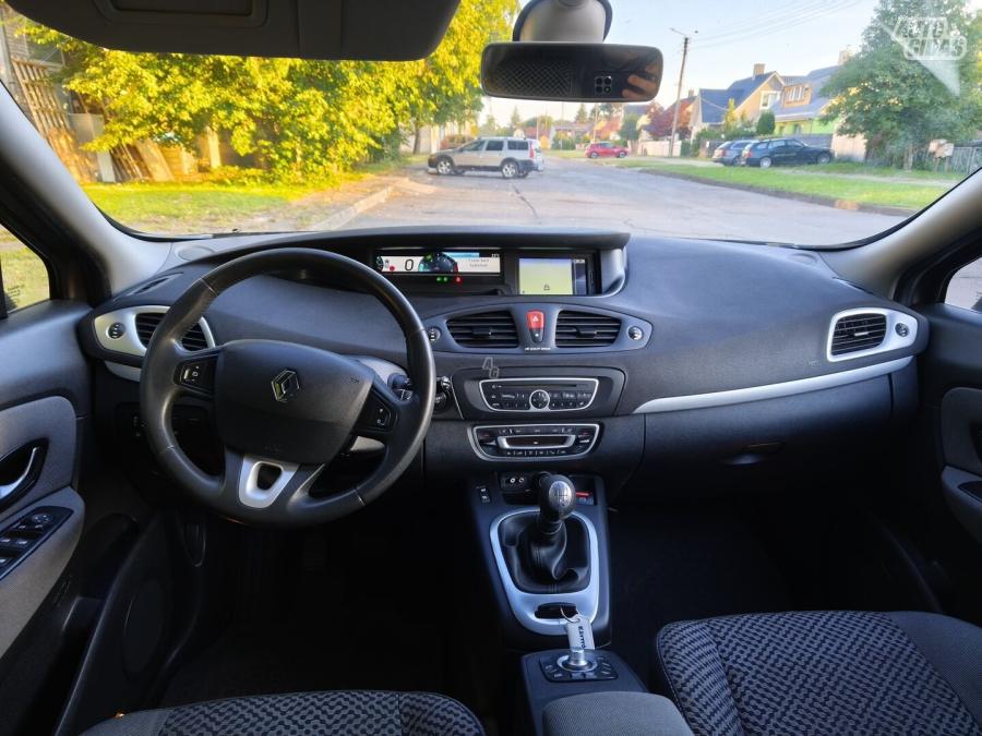 Brown Renault Grand Scenic 2012 in Panevezys, with an engine capacity of 1.50 L and mileage of 227 thousand km for 3200 €, photo 13 on AUTOMOTO.COM.LV