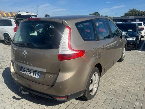 Brown Renault Grand Scenic 2014 in Taurage, with an engine capacity of 1.46 L and mileage of 255 thousand km for 4200 €, photo 5 on AUTOMOTO.COM.LV