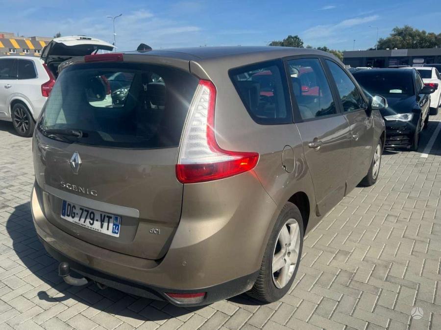 Brūns Renault Grand Scenic 2014 Tauragė, ar dzinēja tilpumu 1.46 L un nobraukumu 255 tūkst. km par 4200 €, foto 5 vietnē AUTOMOTO.COM.LV