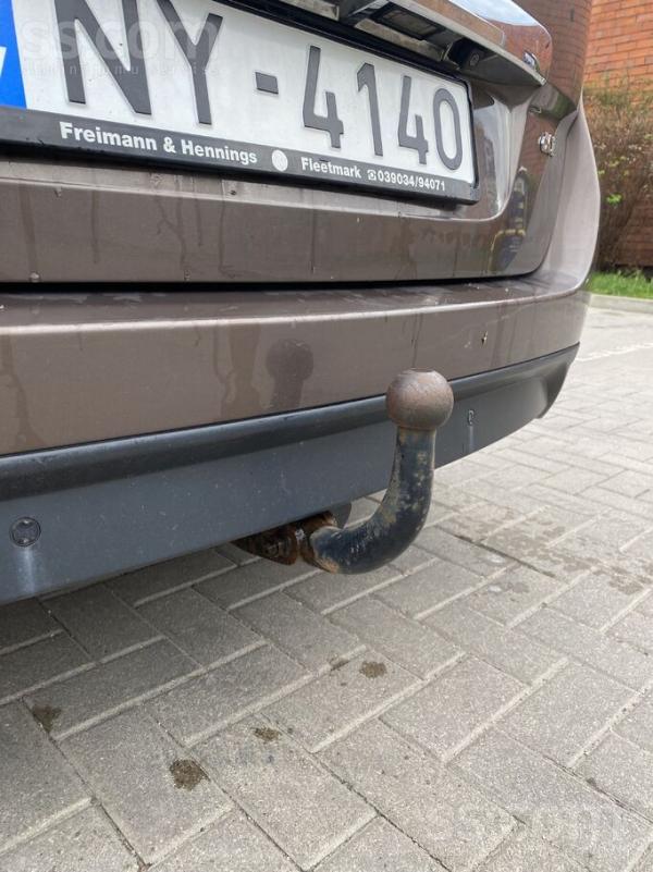 Brown Renault Grand Scenic 2014 in Jelgava, with an engine capacity of 1.60 L and mileage of 241 thousand km for 4900 €, photo 8 on AUTOMOTO.COM.LV