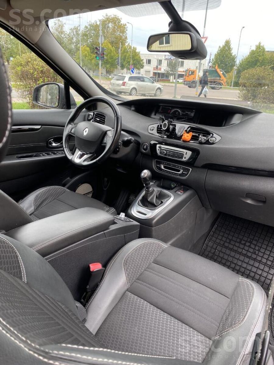 Brown Renault Grand Scenic 2014 in Jelgava, with an engine capacity of 1.60 L and mileage of 241 thousand km for 4900 €, photo 10 on AUTOMOTO.COM.LV