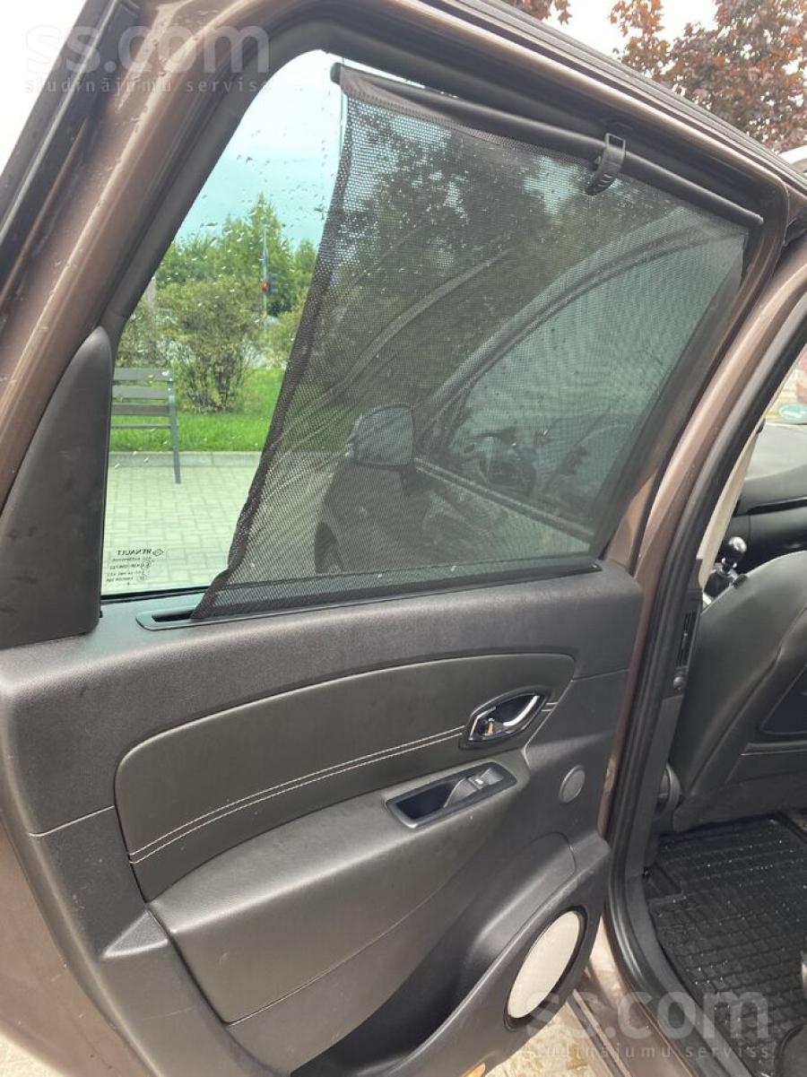 Brown Renault Grand Scenic 2014 in Jelgava, with an engine capacity of 1.60 L and mileage of 241 thousand km for 4900 €, photo 15 on AUTOMOTO.COM.LV