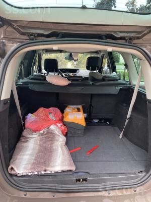 Brown Renault Grand Scenic 2014 in Jelgava, with an engine capacity of 1.60 L and mileage of 241 thousand km for 4900 €, photo 16 on AUTOMOTO.COM.LV