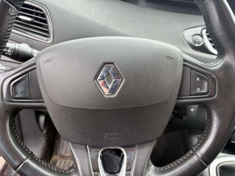 Brūns Renault Grand Scenic 2016 Radviliškis, ar dzinēja tilpumu 1.46 L un nobraukumu 239 tūkst. km par 3950 €, foto 17 vietnē AUTOMOTO.COM.LV