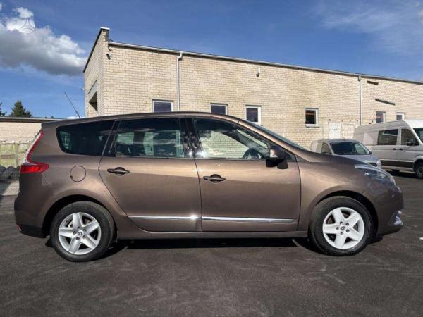 Brūns Renault Grand Scenic 2016 Radviliškis, ar dzinēja tilpumu 1.46 L un nobraukumu 240 tūkst. km par 5450 €, foto 8 vietnē AUTOMOTO.COM.LV