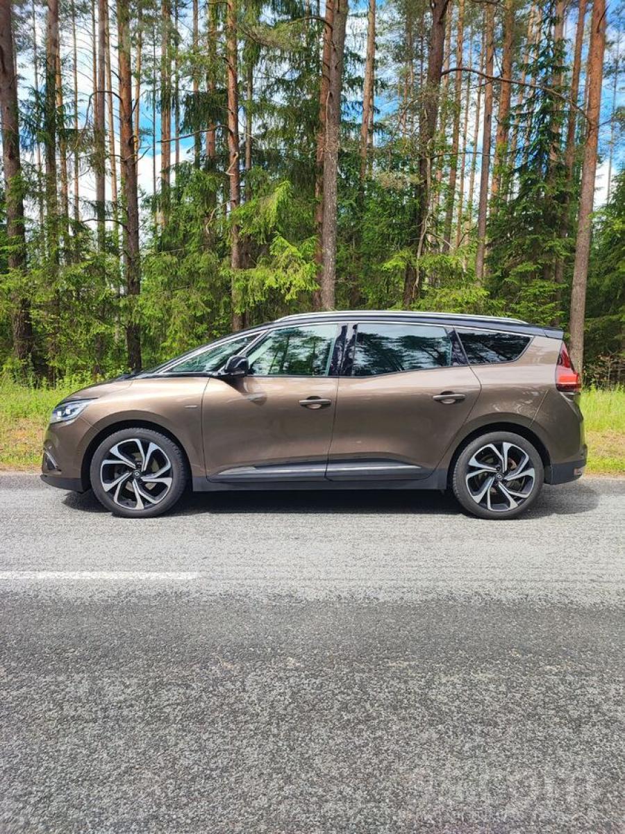 Brown Renault Grand Scenic 2017 in Madona, with an engine capacity of 1.50 L and mileage of 174 thousand km for 10899 €, photo 1 on AUTOMOTO.COM.LV