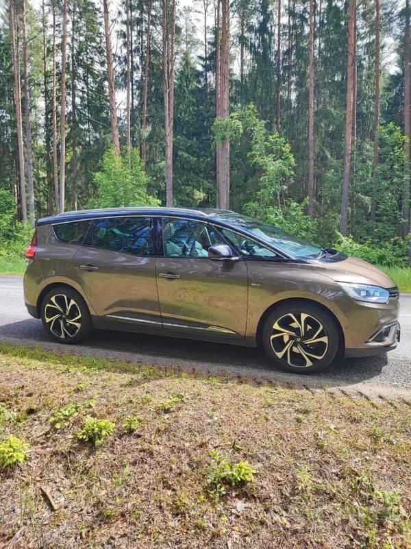 Brown Renault Grand Scenic 2017 in Madona, with an engine capacity of 1.50 L and mileage of 174 thousand km for 10899 €, photo 2 on AUTOMOTO.COM.LV