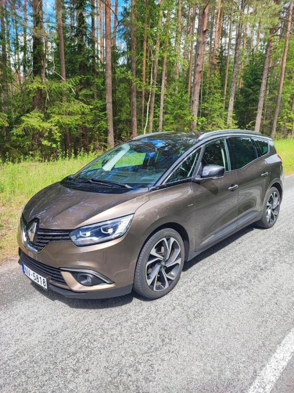 Brown Renault Grand Scenic 2017 in Madona, with an engine capacity of 1.50 L and mileage of 174 thousand km for 10899 €, photo 3 on AUTOMOTO.COM.LV