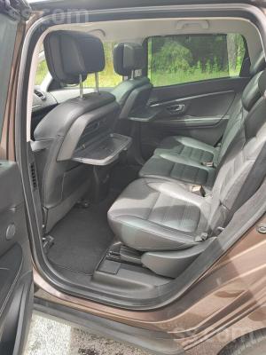 Brown Renault Grand Scenic 2017 in Madona, with an engine capacity of 1.50 L and mileage of 174 thousand km for 10899 €, photo 10 on AUTOMOTO.COM.LV