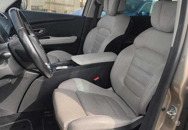 Brūns Renault Grand Scenic 2017 Tauragė, ar dzinēja tilpumu 1.60 L un nobraukumu 249 tūkst. km par 8899 €, foto 8 vietnē AUTOMOTO.COM.LV