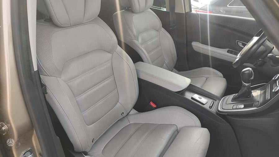 Brūns Renault Grand Scenic 2017 Tauragė, ar dzinēja tilpumu 1.60 L un nobraukumu 249 tūkst. km par 8899 €, foto 12 vietnē AUTOMOTO.COM.LV