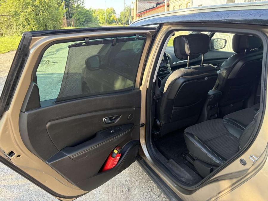 Brūns Renault Grand Scenic 2017 Ukmergė, ar dzinēja tilpumu 1.20 L un nobraukumu 187 tūkst. km par 5950 €, foto 15 vietnē AUTOMOTO.COM.LV