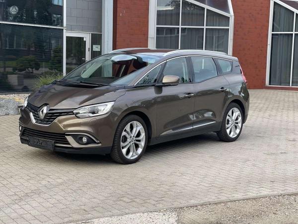 Renault Grand Scenic 2017 Marijampole vietnē Brūns Renault Grand Scenic 2017 Marijampole, ar dzinēja tilpumu 1.20 L un nobraukumu 187 tūkst. km par 6900 €, foto 8 vietnē AUTOMOTO.COM.LV