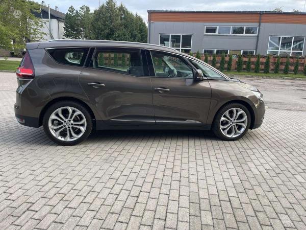 Renault Grand Scenic 2017 Marijampole vietnē Brūns Renault Grand Scenic 2017 Marijampole, ar dzinēja tilpumu 1.20 L un nobraukumu 187 tūkst. km par 6900 €, foto 9 vietnē AUTOMOTO.COM.LV