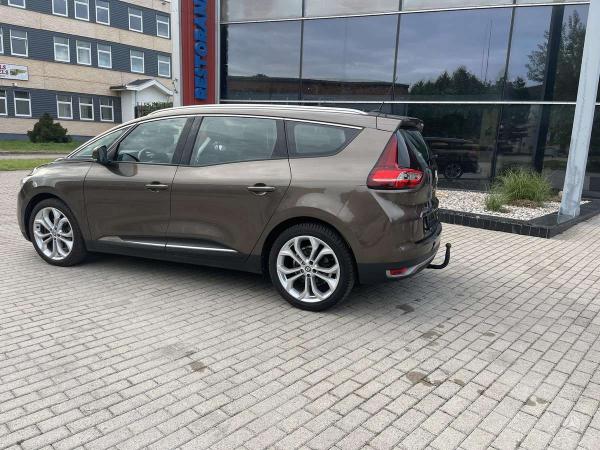 Renault Grand Scenic 2017 Marijampole vietnē Brūns Renault Grand Scenic 2017 Marijampole, ar dzinēja tilpumu 1.20 L un nobraukumu 187 tūkst. km par 6900 €, foto 11 vietnē AUTOMOTO.COM.LV