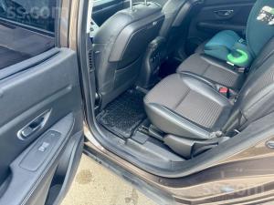 Brūns Renault Grand Scenic 2018 Jelgava, ar dzinēja tilpumu 1.50 L un nobraukumu 160 tūkst. km par 12200 €, foto 12 vietnē AUTOMOTO.COM.LV