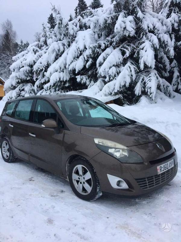 Brown Renault Grand Scenic 2010 in Vilnius, with an engine capacity of 1.87 L and mileage of 270 thousand km for 1300 €, photo 1 on AUTOMOTO.COM.LV