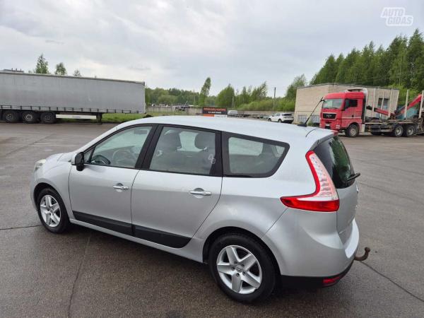 Grey Renault Grand Scenic 2012 in Panevezys, with an engine capacity of 1.50 L and mileage of 329 thousand km for 2999 €, photo 10 on AUTOMOTO.COM.LV