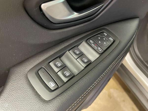 Grey Renault Grand Scenic 2022 in Marijampole, with an engine capacity of 1.33 L and mileage of 138 thousand km for 14641 €, photo 8 on AUTOMOTO.COM.LV